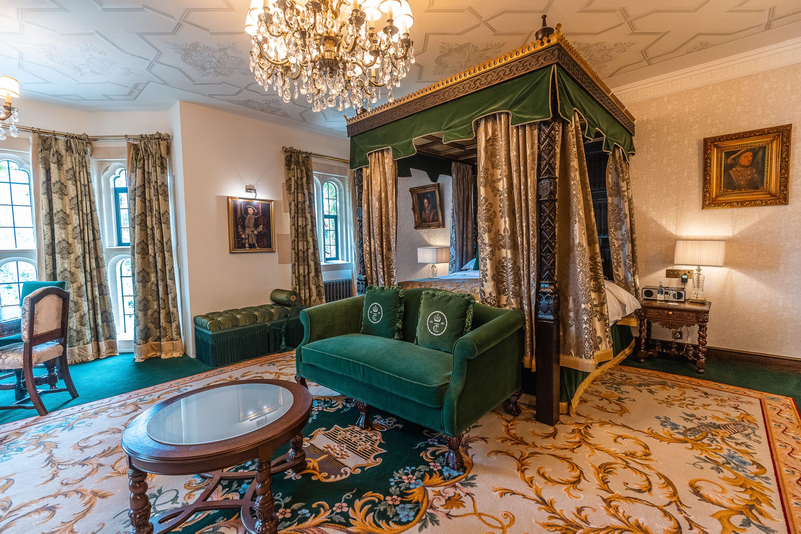 English Castle Hotel Suites – Historic Bristol Hotel